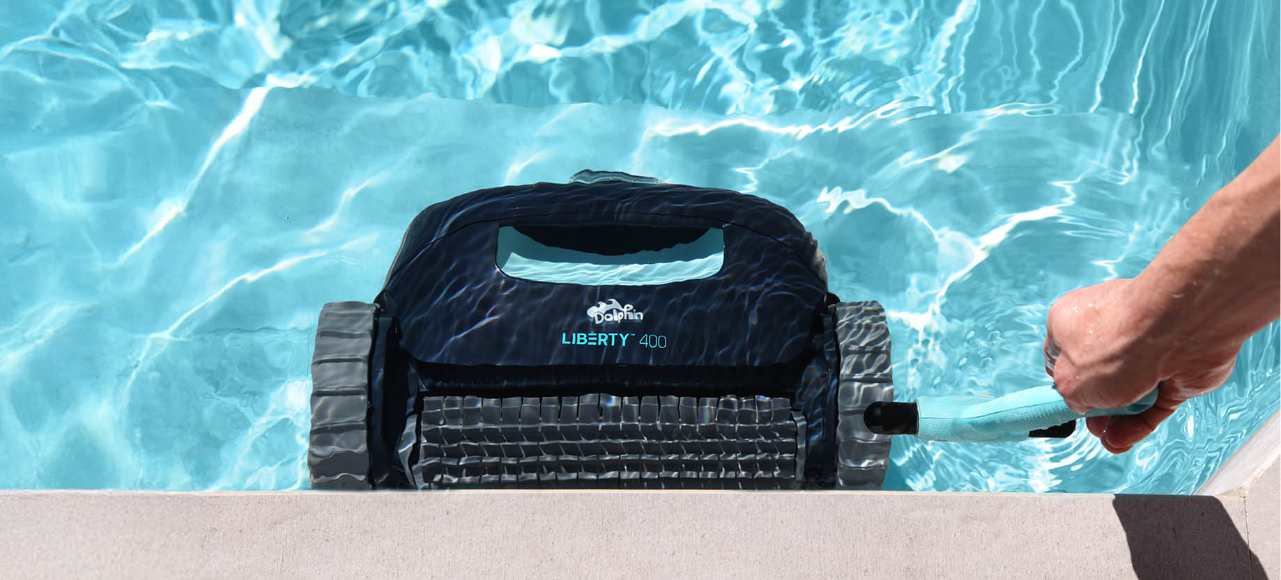 Best Cordless Pool Cleaner in Australia: Why the Dolphin Liberty Reigns ...